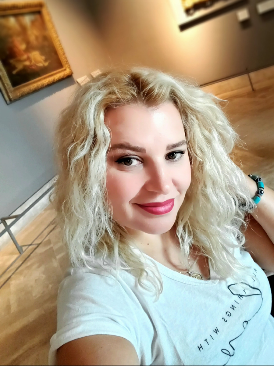 Nga Eva Esat Kacanja